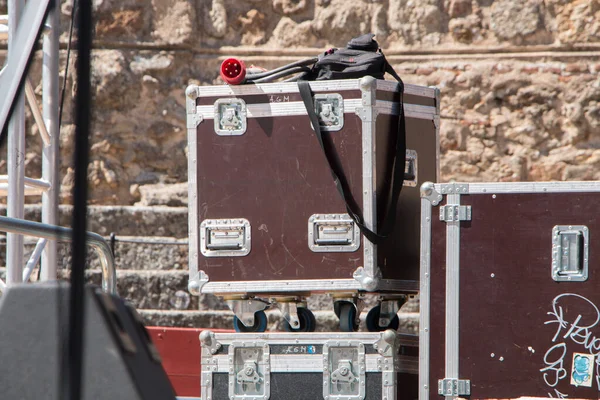 El caso de carretera Stock Photos, Royalty Free El caso de carretera Images | Depositphotos