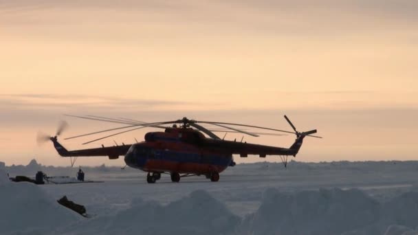 Take off the helicopter with ice airfield. — Stock Video © VIDEOTON ...