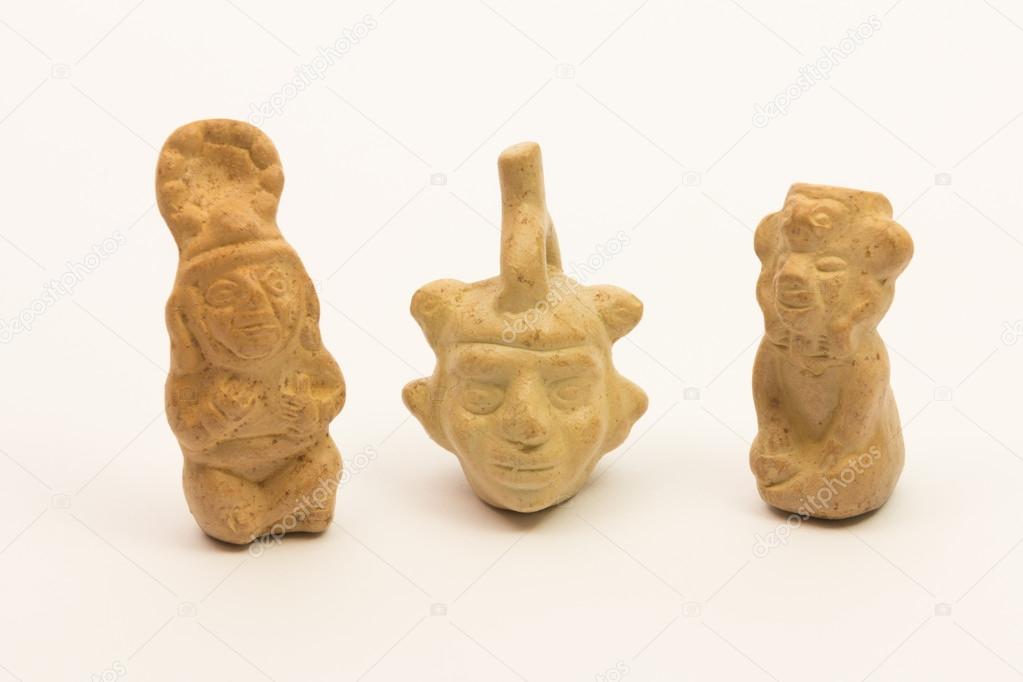 Pieces of peruvian pottery, inca ceramic Stock Photo by ©giorgiorossi73 ...