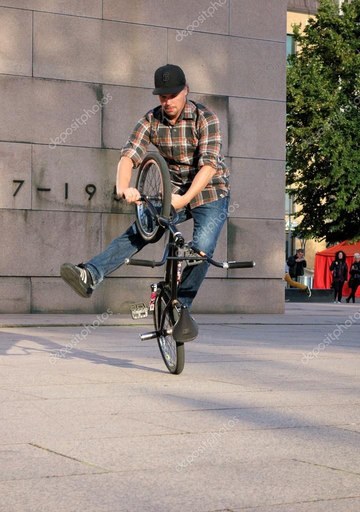 Bmx Bikes Tricks