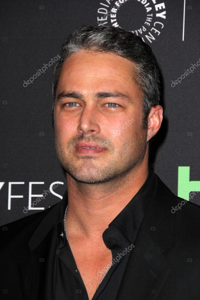 Taylor Kinney's Instagram, Twitter & Facebook on IDCrawl
