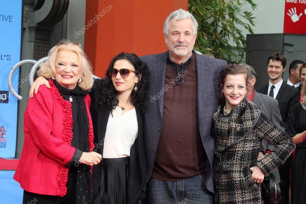 Zoe Cassavetes Family