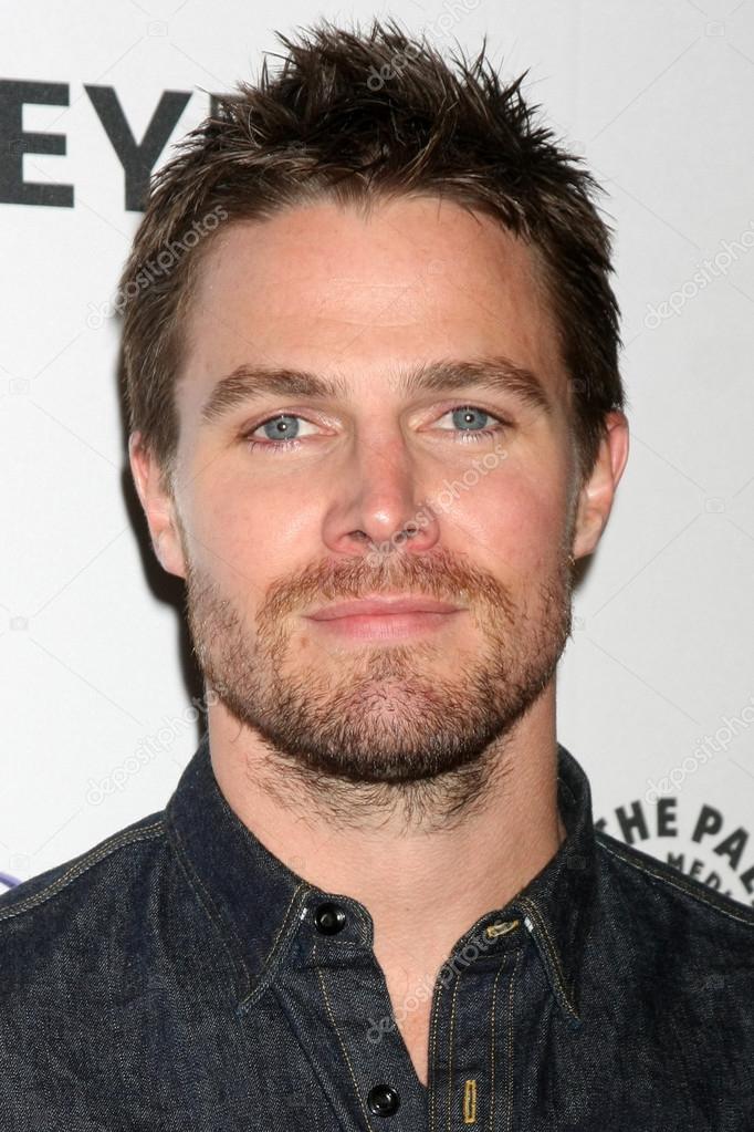 Stephen Amell Photo Shoot