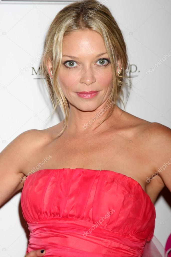 Amanda Detmer's Instagram, Twitter & Facebook on IDCrawl