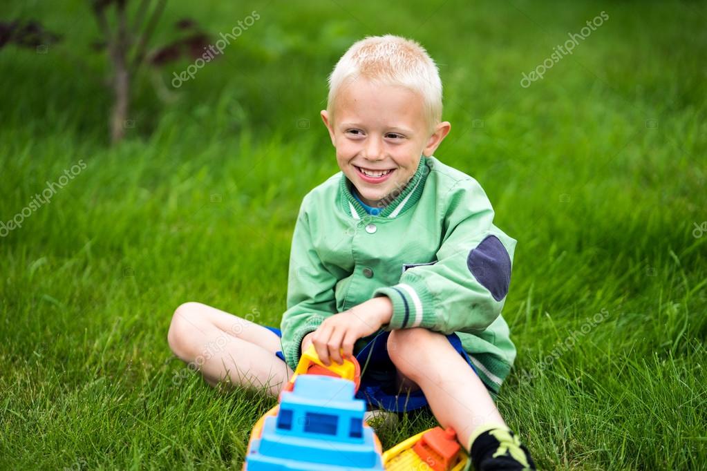 Little boy playing — Stock Photo © Esbenklinker #116470606