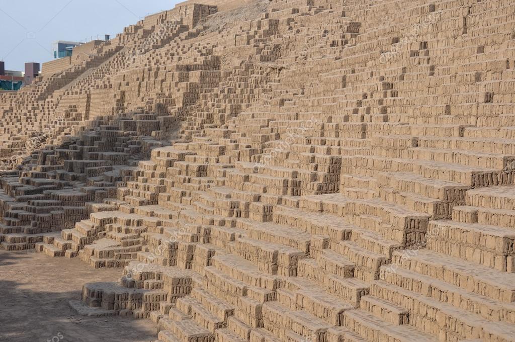 Huaca en Lima Cercado (Lima, Perú) 2022