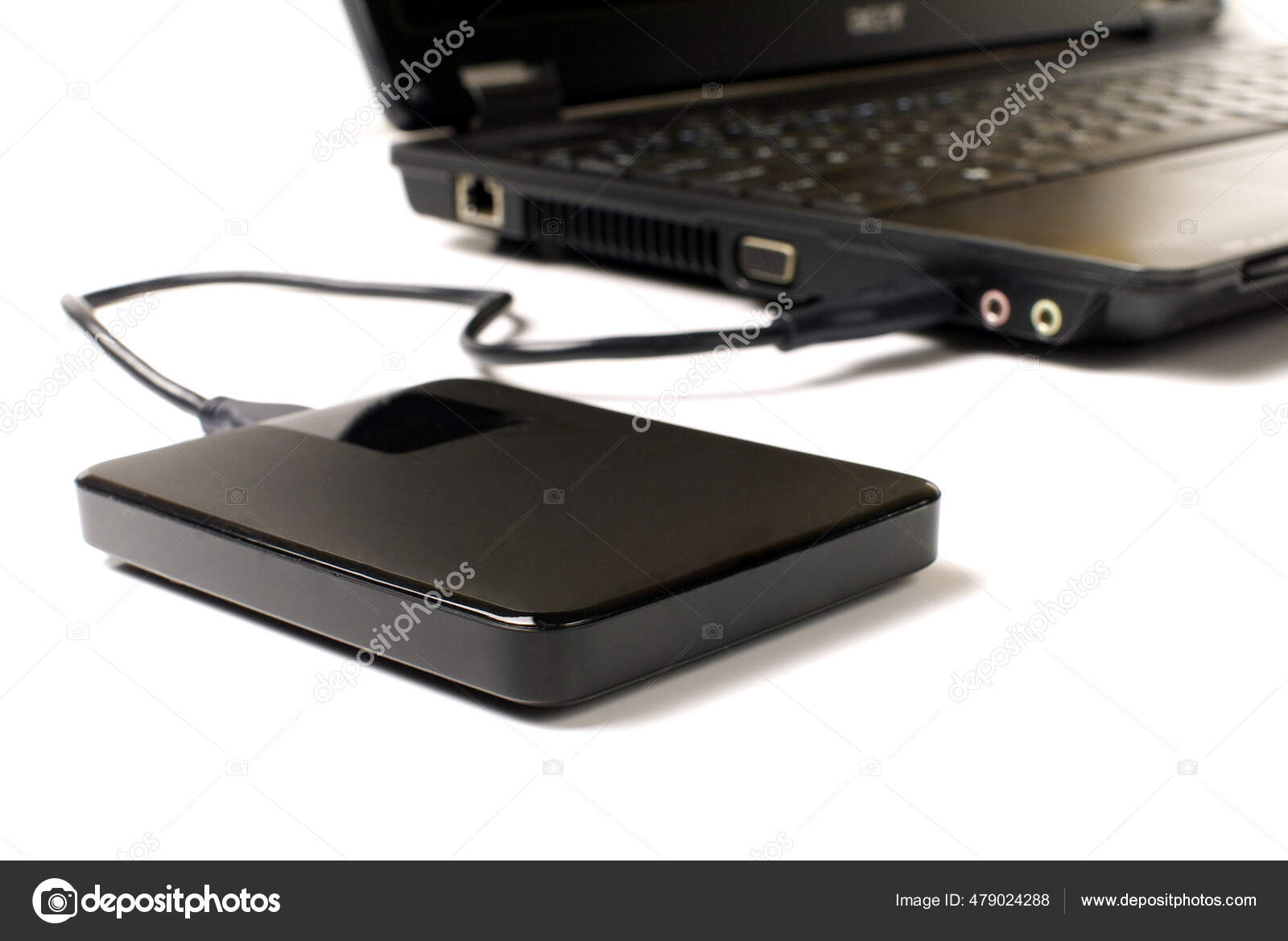 Disco Usb Externo Conectado Computadora Portátil Fondo Blanco — Foto de ...