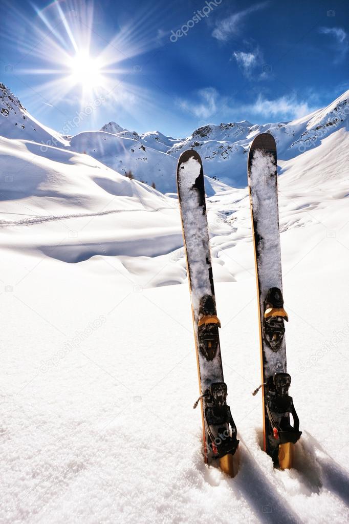 Ski on italian alps — Stock Photo © svariophoto #71936115