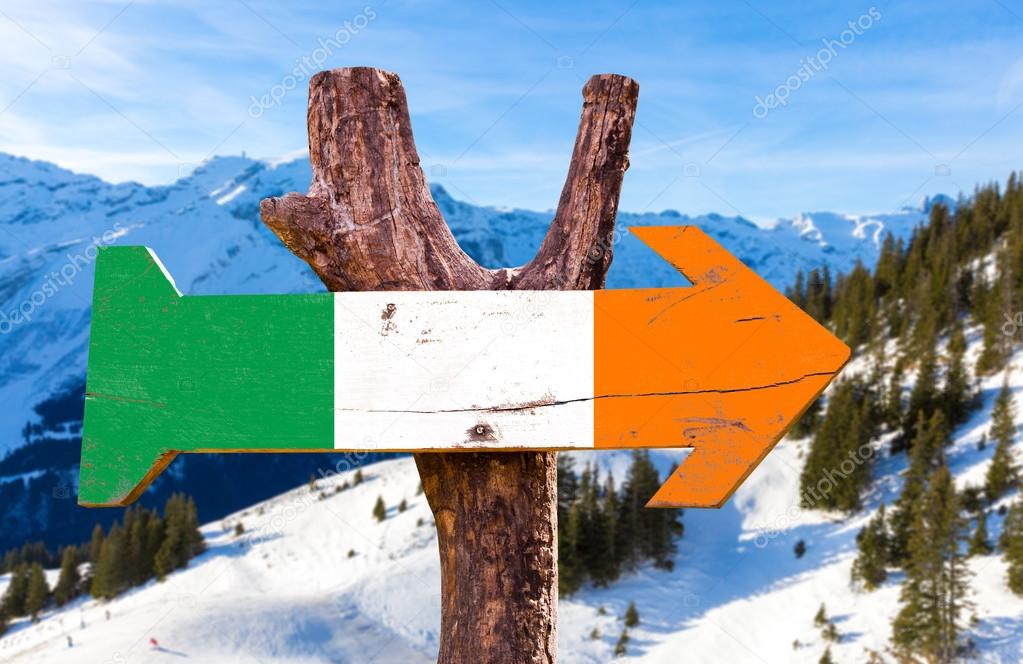 Ireland flag wooden sign — Stock Photo © gustavofrazao #85667786