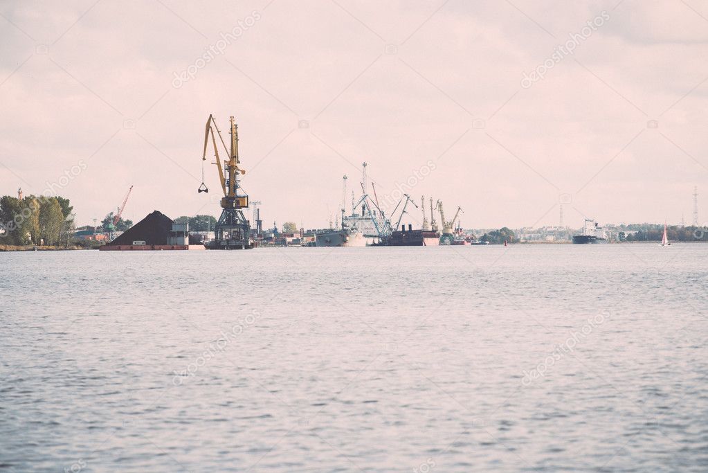 Cargo dock and cargo ships in seaport - retro, vintage — Stock Photo ...