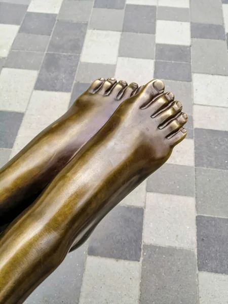 Statue feet Stock Photos, Royalty Free Statue feet Images | Depositphotos
