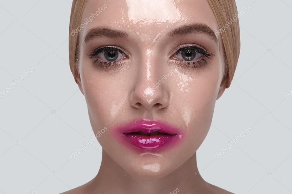 Wet Makeup | Saubhaya Makeup