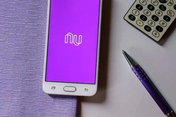 Fotos de Nubank, Imagens de Nubank sem royalties | Depositphotos