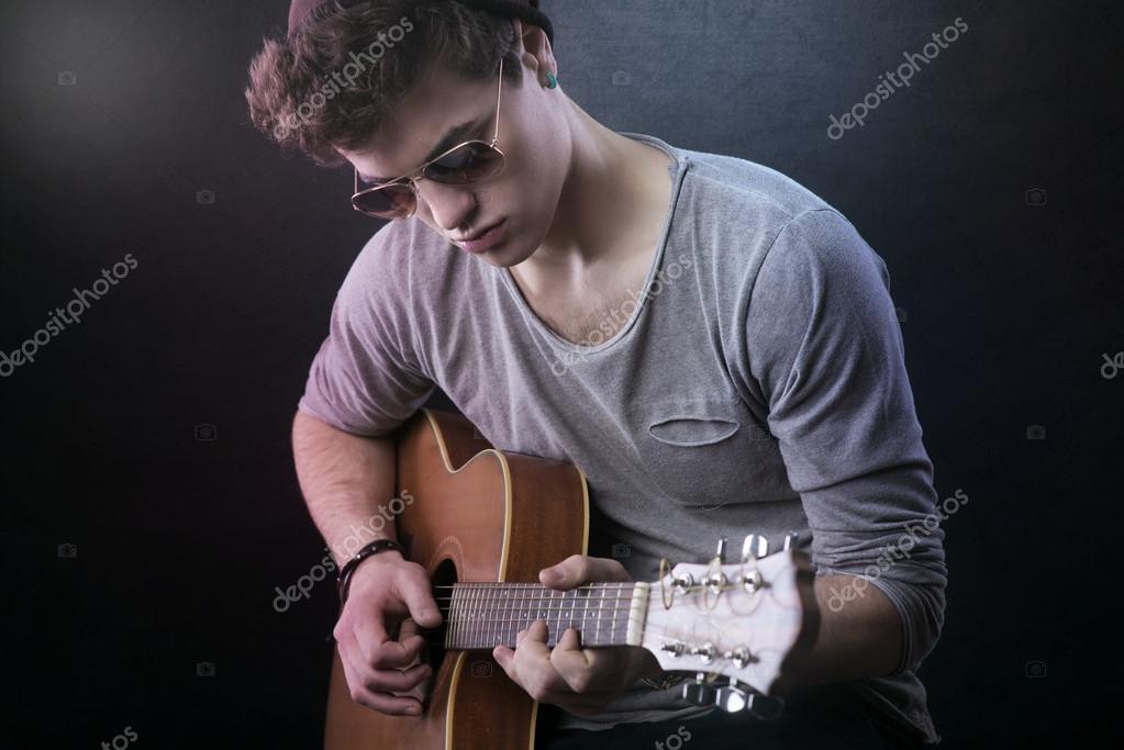 Photography Poses With Guitar