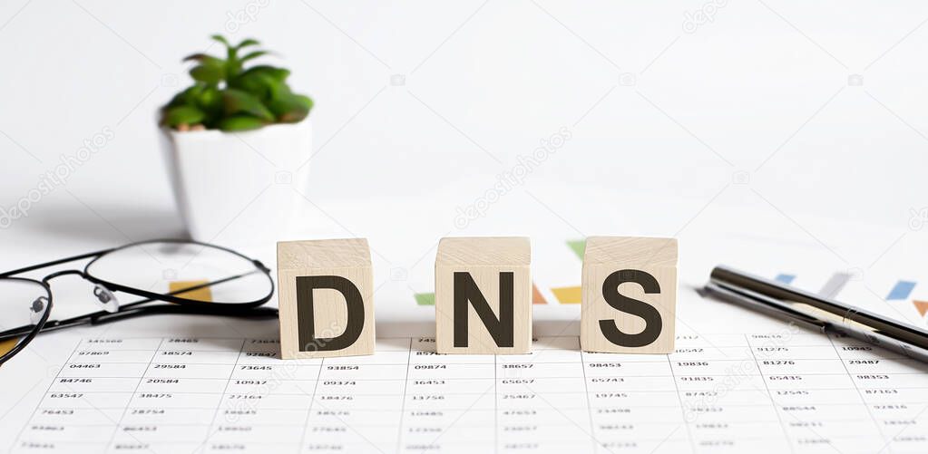 DNS - Concepto de sistema de nombres de dominio de acrónimo en los ...