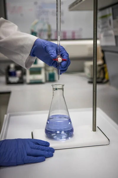 Titration Stock Photos, Royalty Free Titration Images | Depositphotos