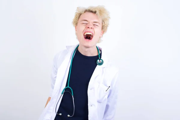 Doctor maze Stock Photos, Royalty Free Doctor maze Images | Depositphotos