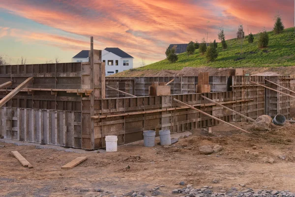 Maisons neuves en construction Stock Photos, Royalty Free Maisons ...