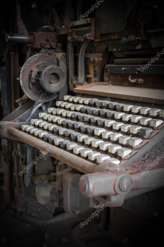 Old keyboard — Stock Photo © germanopoli #75594651