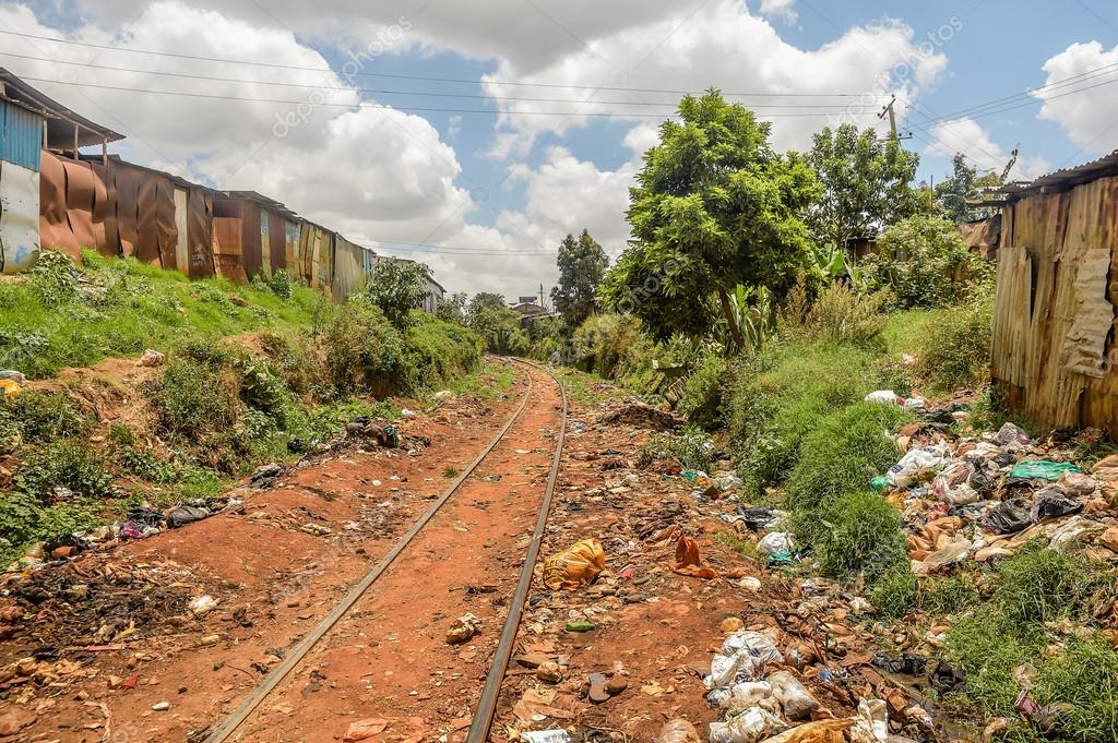 Kibera slum in Nairobi, Kenya. – Stock Editorial Photo © dvrcan #109621934