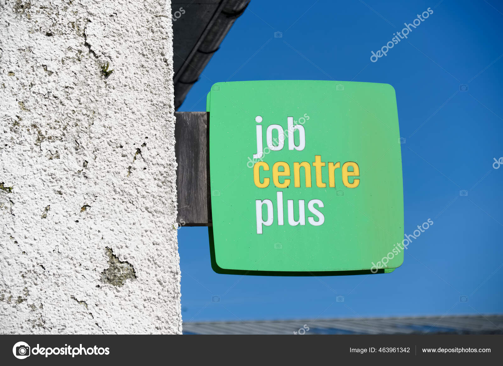 Job centre sign as employment increase and economy fails — Stock ...
