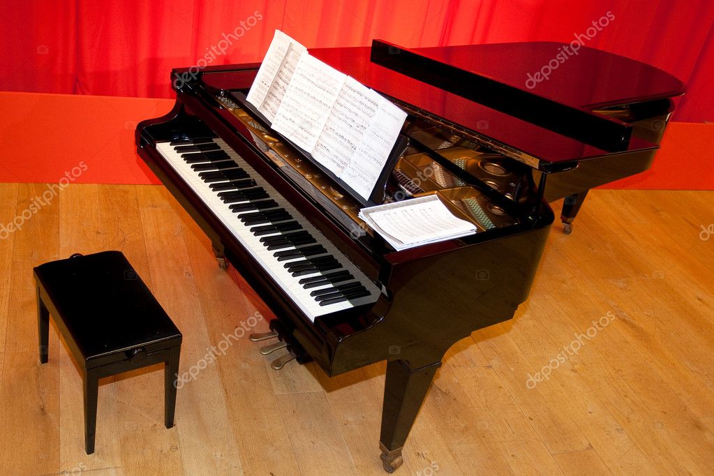 Piano — Stock Photo © OceanProd #60083745