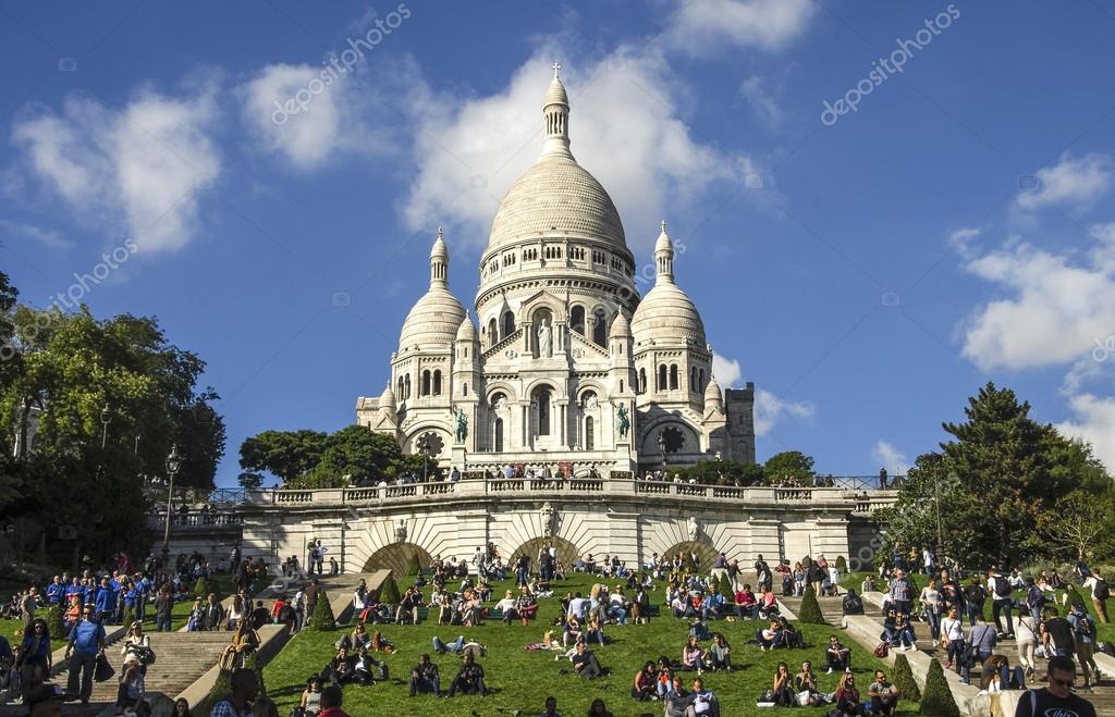 PARIS, April 2016:The Basilica of Sacre Coeur in Paris, France ...
