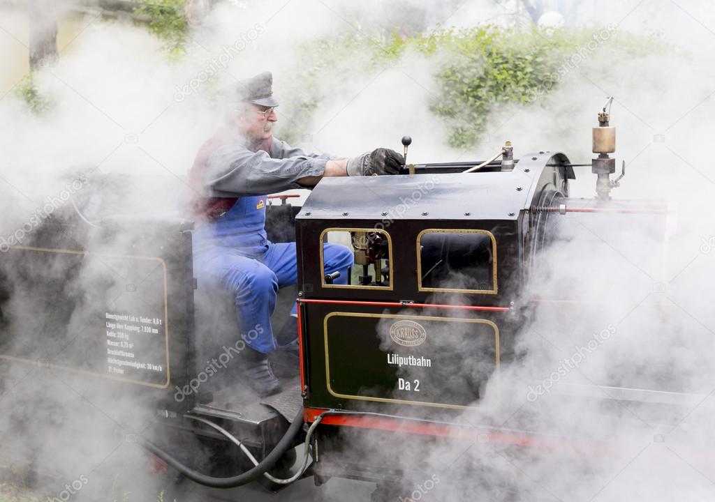 Liliputbahn Prater Park Vienna – Stock Editorial Photo © Belish #73733741