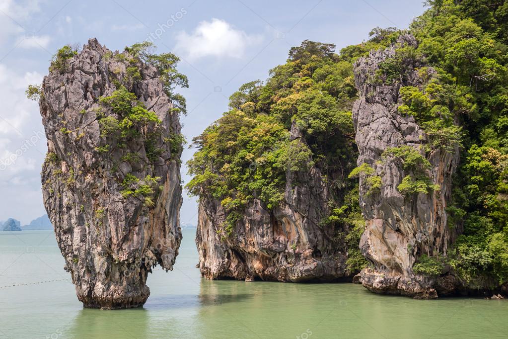 Khao Tapu rock at James Bond island, Andaman Sea, Thailand Stock Photo ...