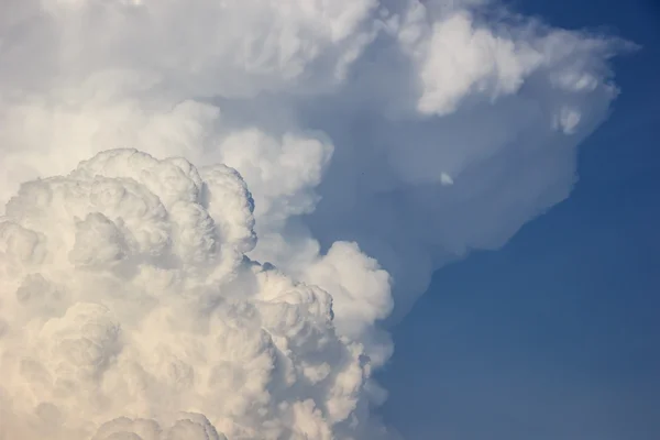 Picture: nimbus clouds | Nimbus clouds — Stock Photo © madozi #82829764