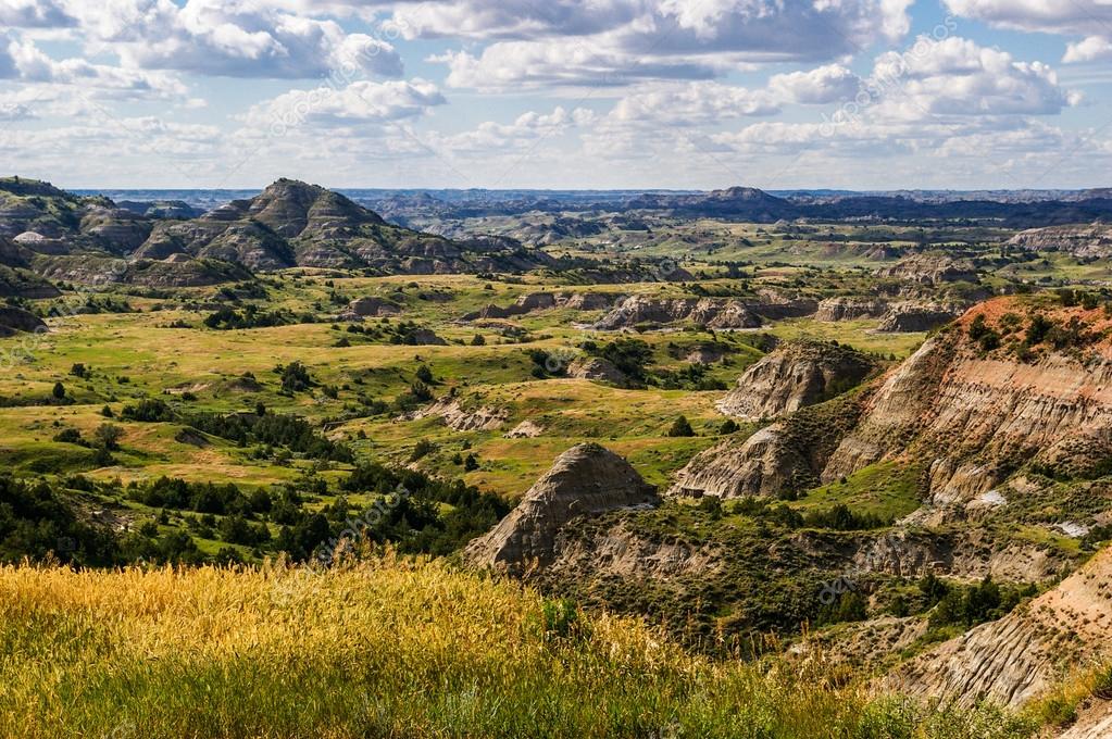 Pictures : north dakota badlands | North Dakota Badlands — Stock Photo ... Pictures : north dakota badlands | North Dakota Badlands — Stock Photo ...