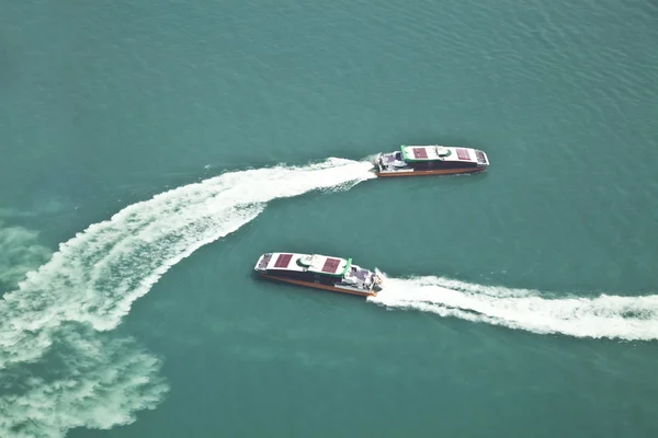 Fotos de Navios de passageiros, Imagens de Navios de passageiros sem ...