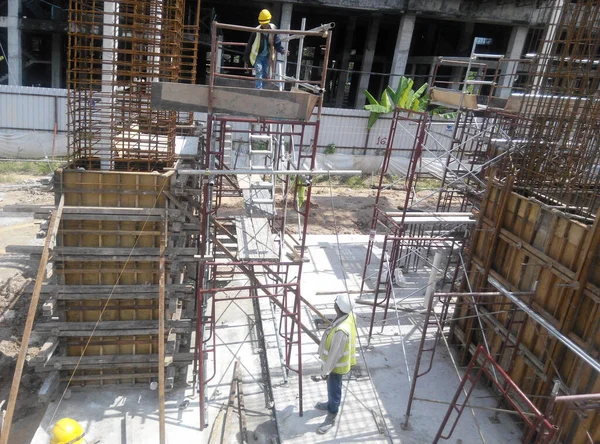 Installing formwork Stock Photos, Royalty Free Installing formwork ...