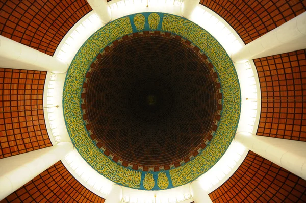 Islamic geometric pattern at Sultan Salahuddin Abdul Aziz Shah Mosque ...
