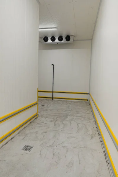 Cold room storage Stock Photos, Royalty Free Cold room storage Images ...