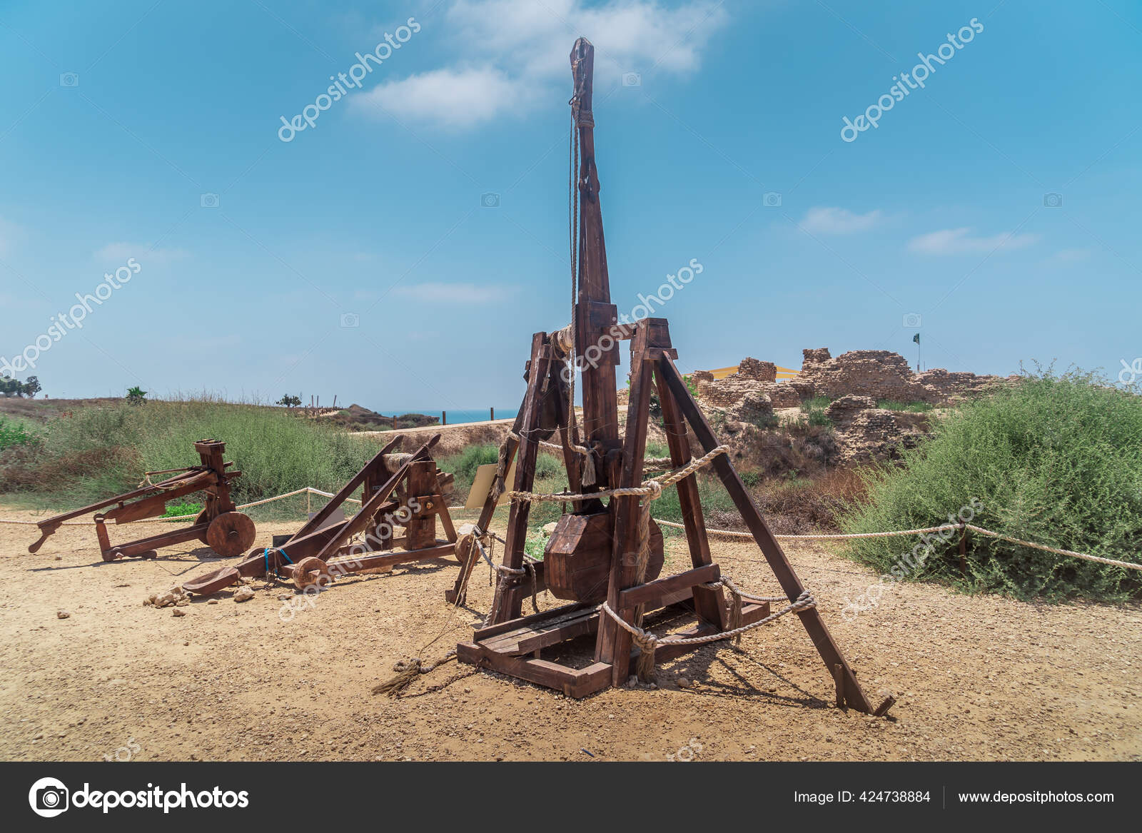 Siege Machines Catapult Siege Ram Trebuchet Stone Bombsapollonia ...