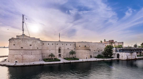 Tarento Stock Photos, Royalty Free Tarento Images | Depositphotos