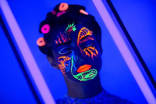 Neon body art Stock Photo by ©OlgaOsa 110386360