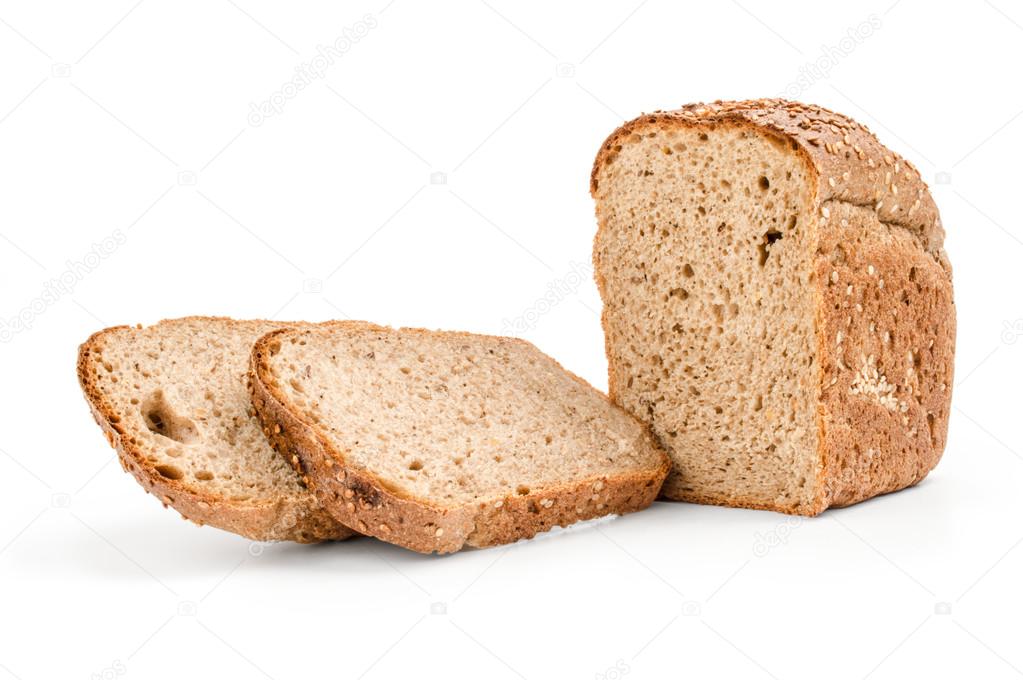 pan rebanado aislado sobre fondo blanco 2023