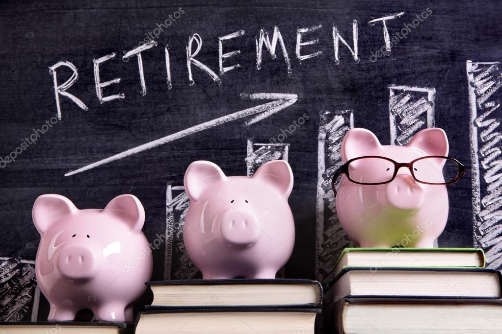 Piggy Banks with retirement savings chart — Stock Photo © david ...