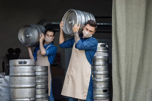 Beer workers Stock Photos, Royalty Free Beer workers Images | Depositphotos