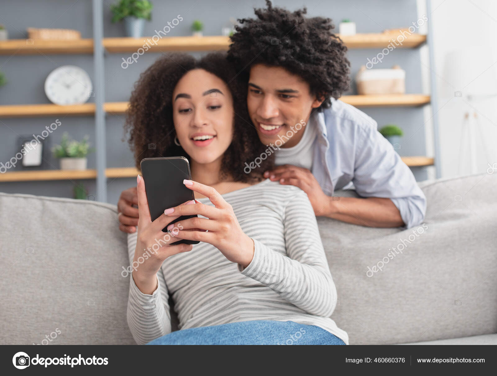 Self-isolation at home during COVID-19 and online communication with ...