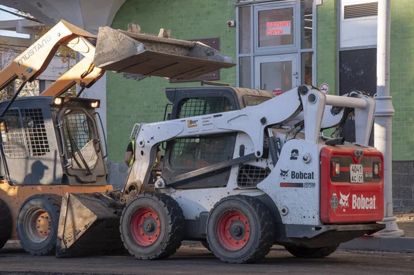 Construction bobcat Stock Photos, Royalty Free Construction bobcat ...