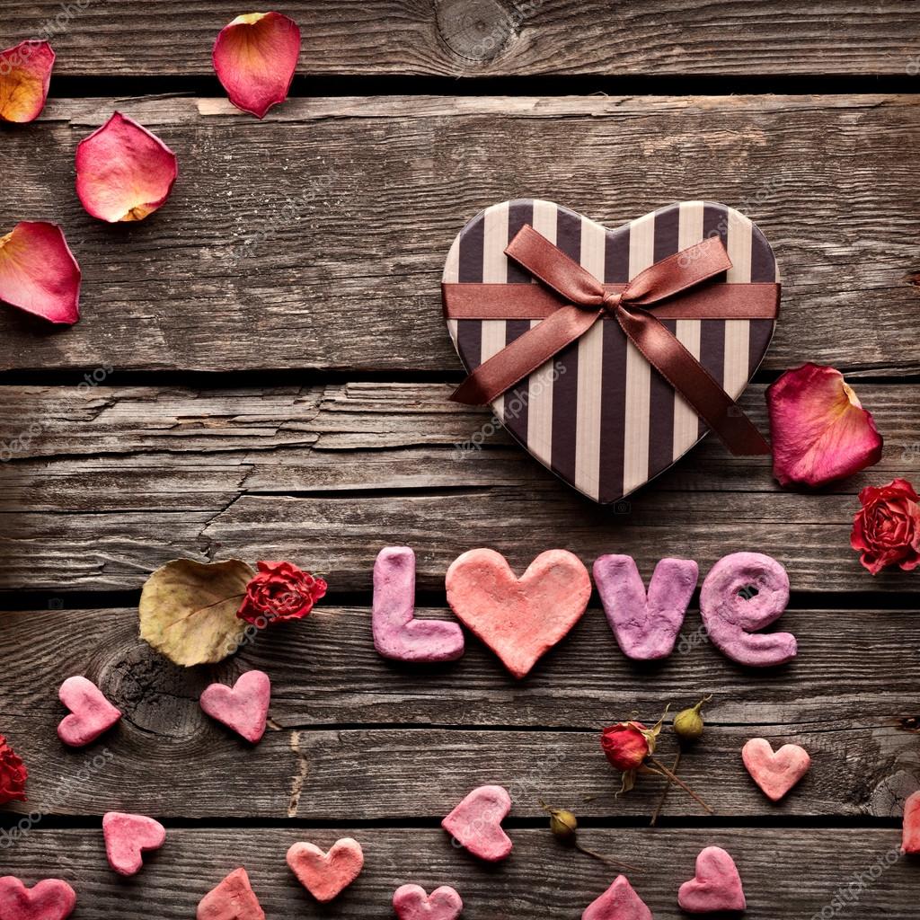 Word Love with heart Valentines Day gift box Stock Photo by ©ouh_desire ...