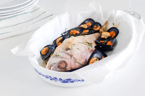 Fish cooked bream baked with mussels,food — Stock Photo © Tecnico ...