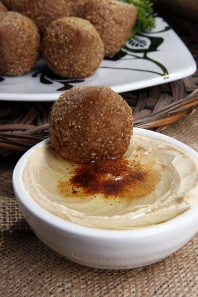 Kibbeh fotos de stock, imágenes de Kibbeh sin royalties | Depositphotos