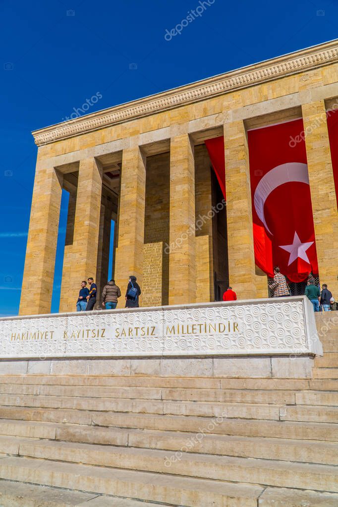 Ankara, Turquía - 13 de marzo de 2021 - vista vertical de personas que ...