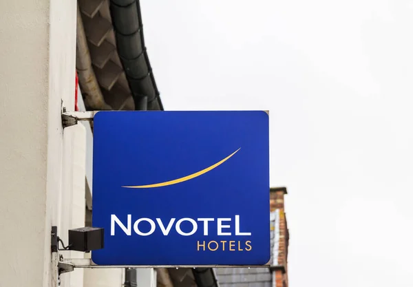 Novotel logo Stock Photos, Royalty Free Novotel logo Images | Depositphotos