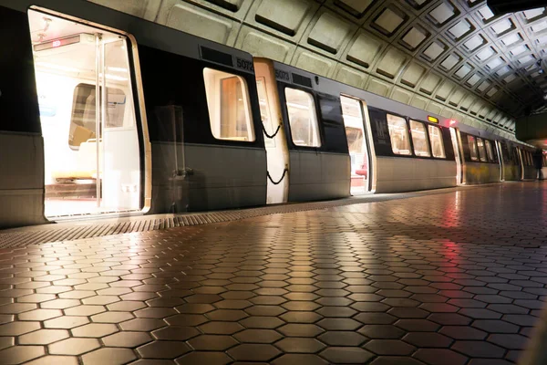 Dc metro Stock Photos, Royalty Free Dc metro Images | Depositphotos