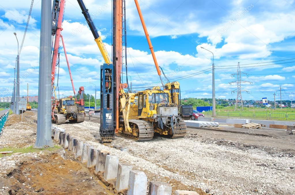 Pile driver – Stock Editorial Photo © g0d4ather #80343352